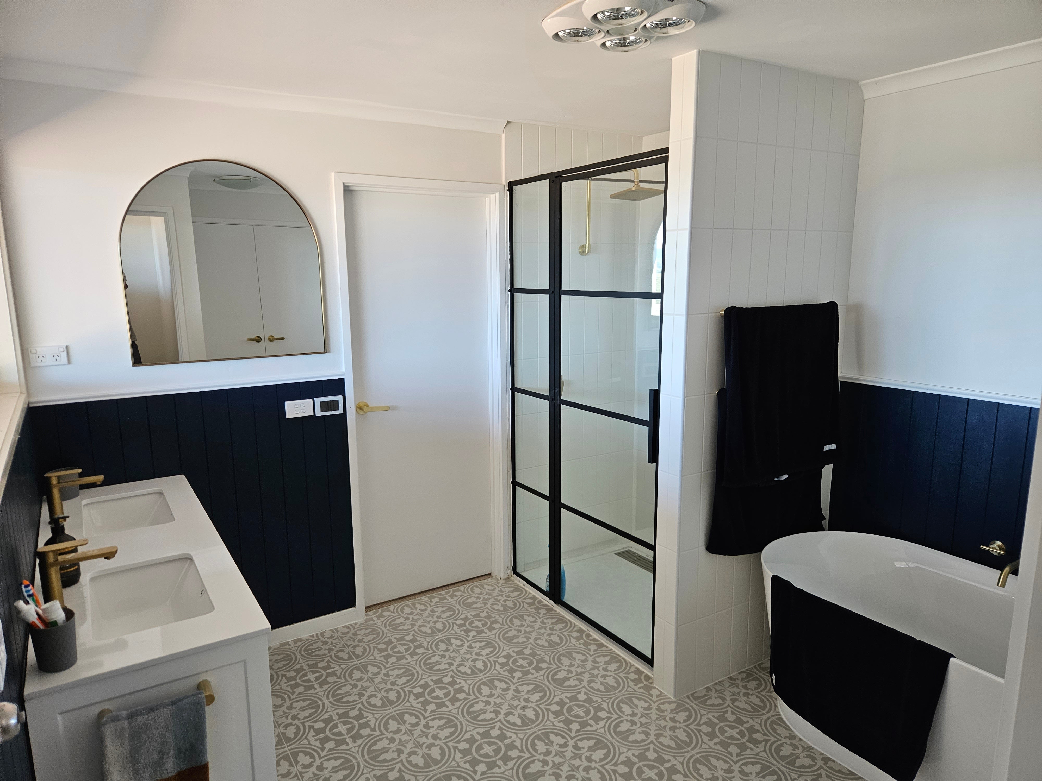 Budget-Friendly Bathroom Renovations: Getting the Most Bang for Your B – Hardwarebox NZ